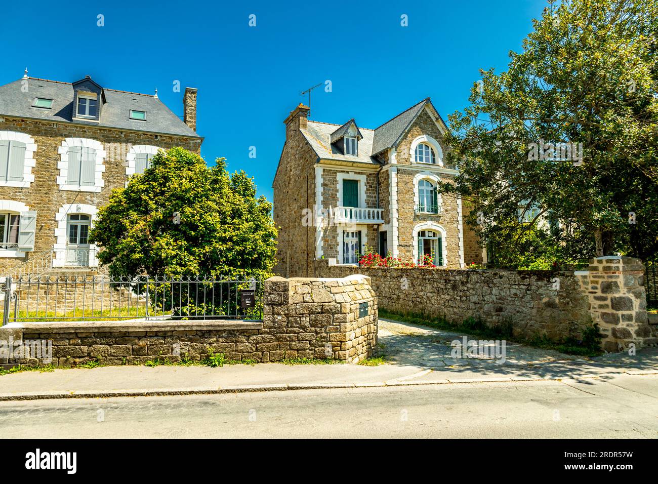 Scenic hike to Pointe du Grouin in beautiful Brittany - Cancale ...