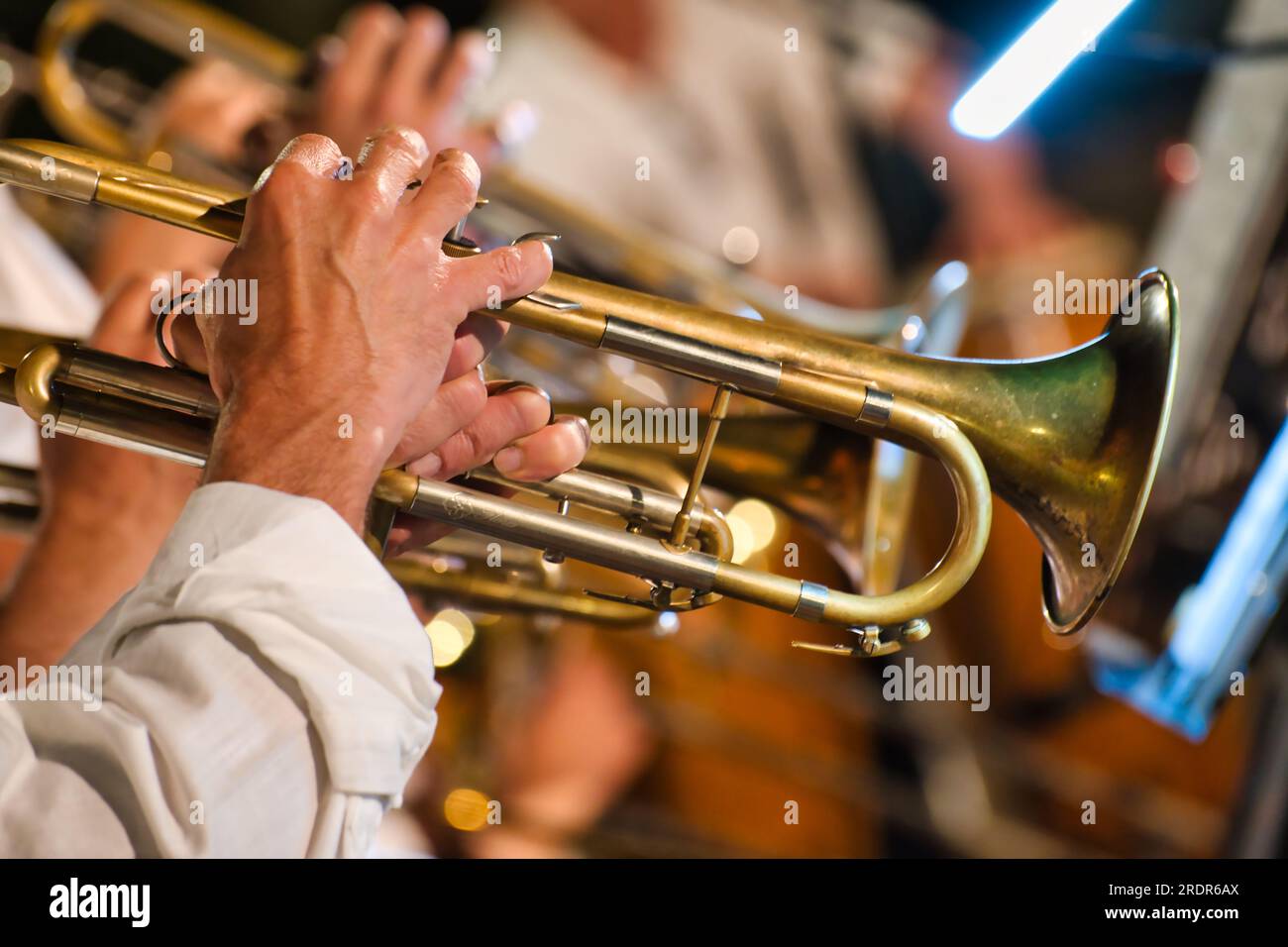 Trumphet hi-res stock photography and images - Alamy