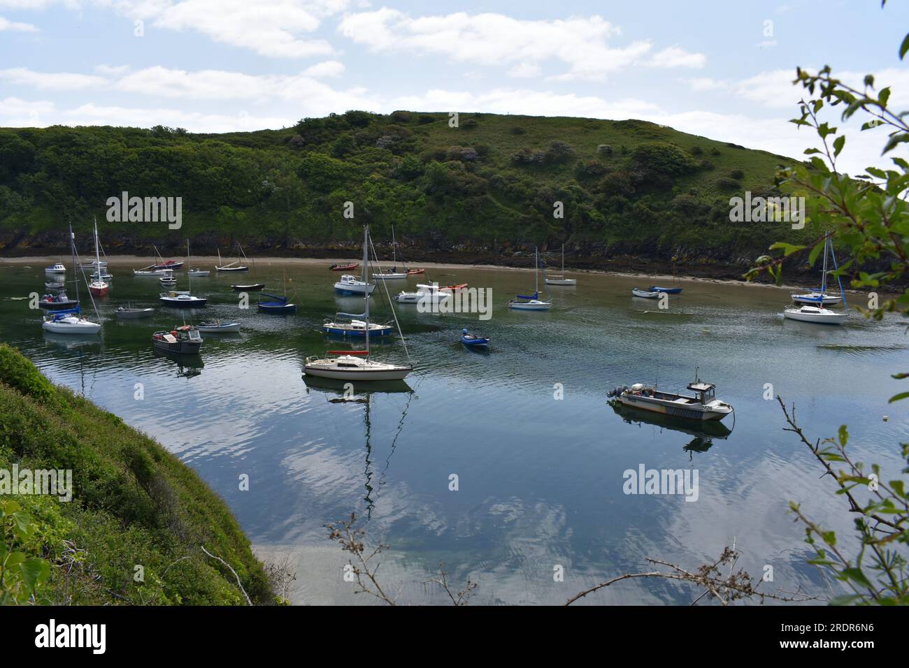 Entrance to solva harbour hi-res stock photography and images - Alamy