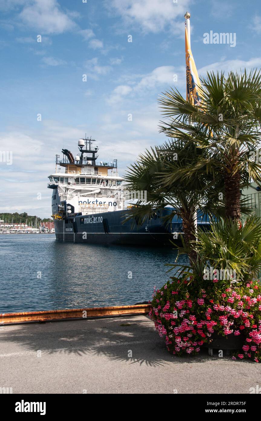 Stril luna hi-res stock photography and images - Alamy