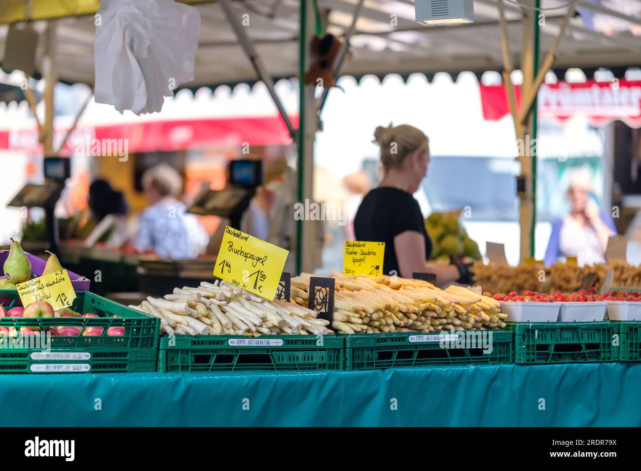 Bonn, Germany - May 19, 2023 : View of an outdoor market selling fresh ...
