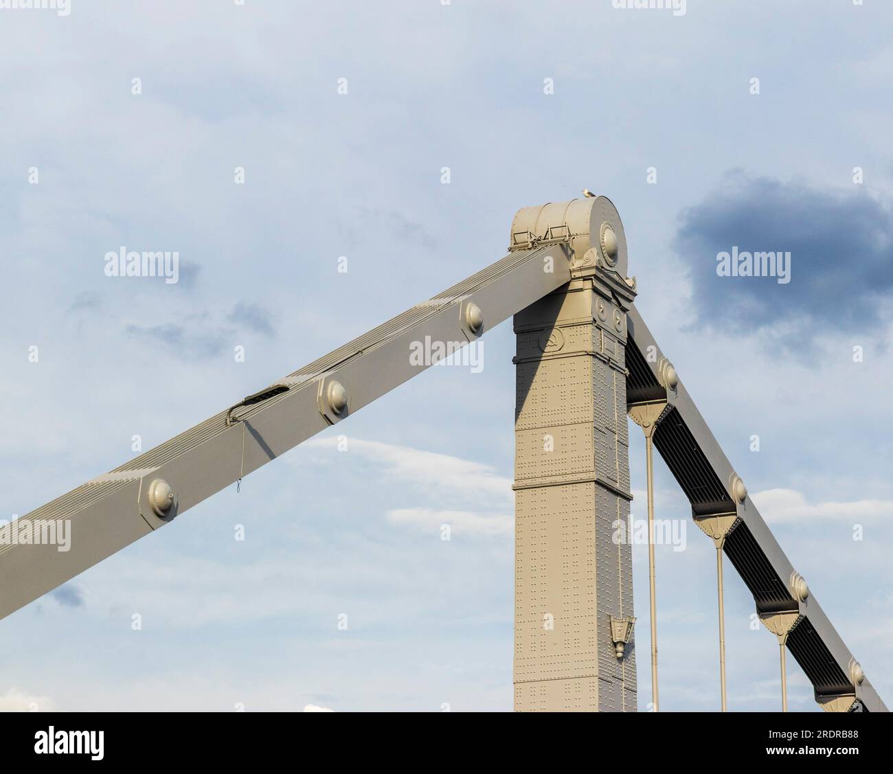 Bridge mast hi-res stock photography and images - Alamy