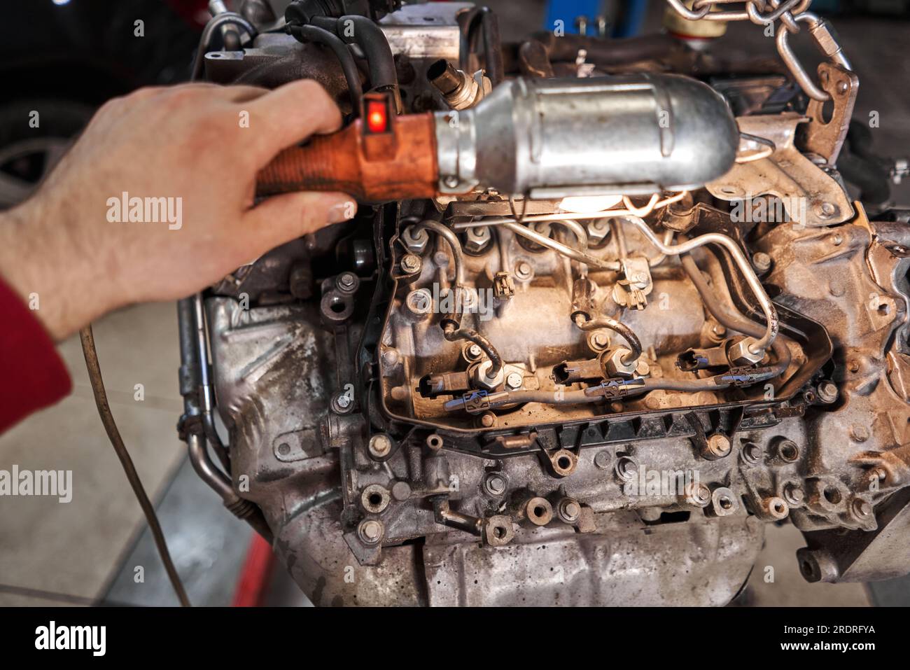 Crane car engine block hi-res stock photography and images - Alamy