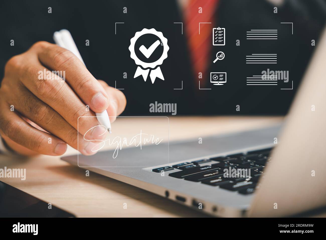 Docusign hi-res stock photography and images - Alamy