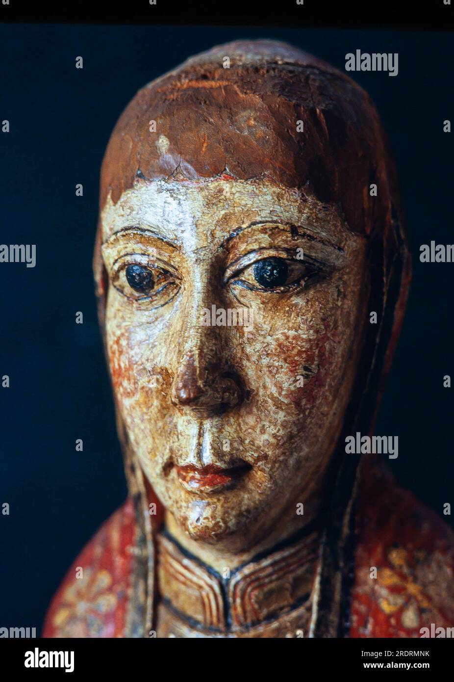 Virgen de Ger, siglo XII. Museu Nacional d'Art de Catalunya Stock Photo ...