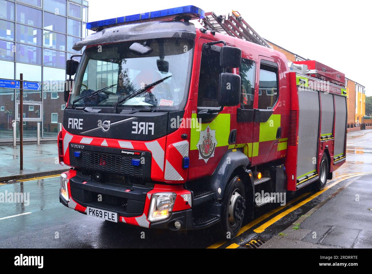 Two storey block hi-res stock photography and images - Alamy