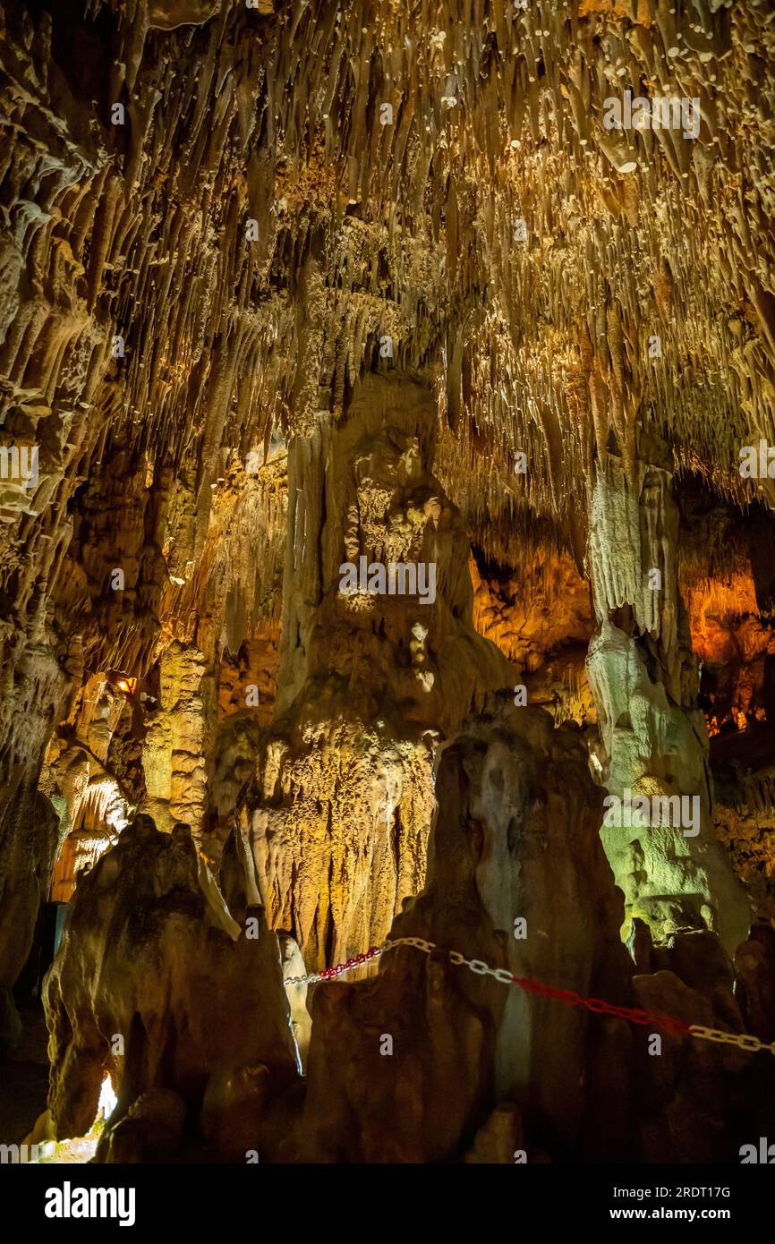 Alanya Dim Cave stalagmites and stalactites formation Stock Photo - Alamy