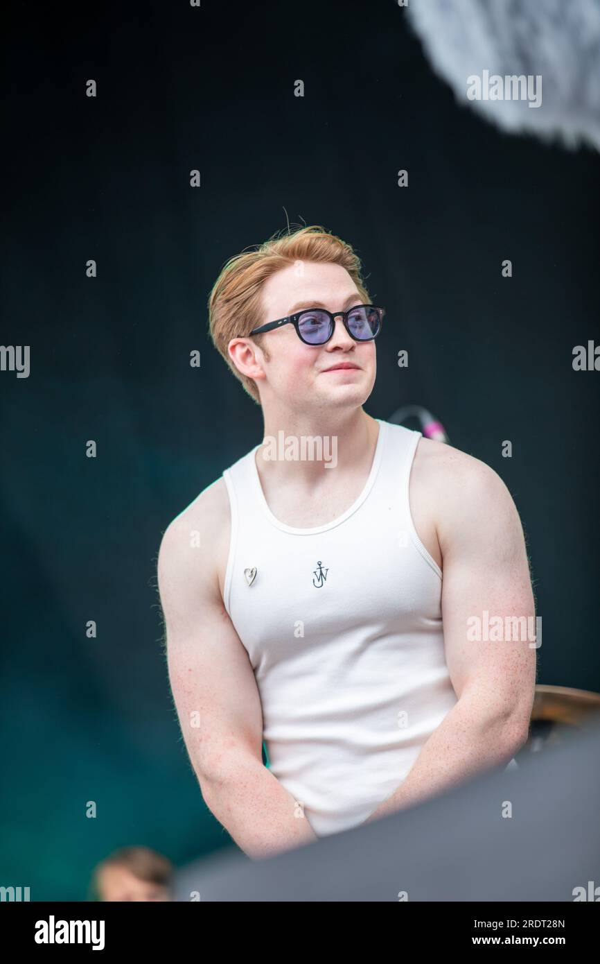 Heartstopper 2023 hi-res stock photography and images - Alamy