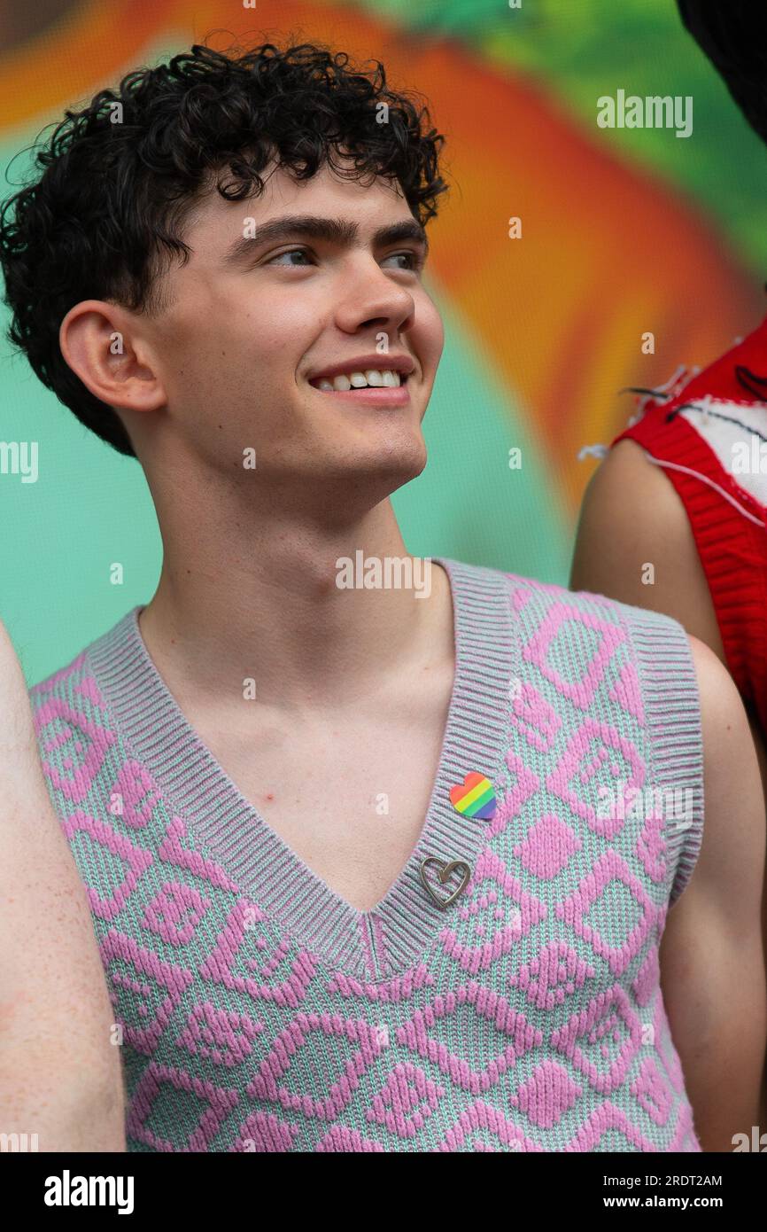 Yasmin finney heartstopper hi-res stock photography and images - Alamy