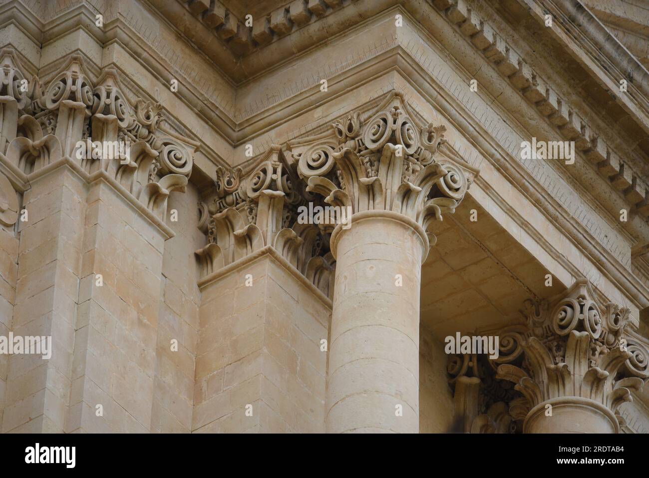 Roman composite order hi-res stock photography and images - Alamy