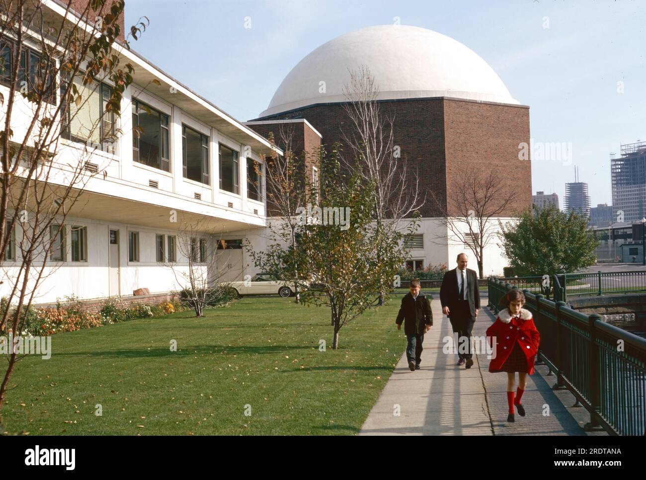 Pictures of the world's fair at Flushing Meadows-Corona Park in Queens ...