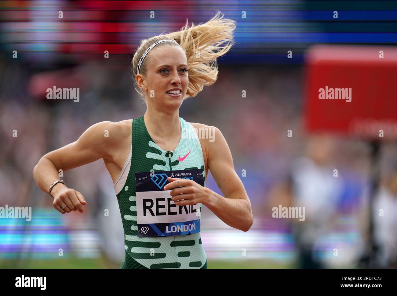 Jemma Reekie of Great Britain wins the Women's 800m during The London ...