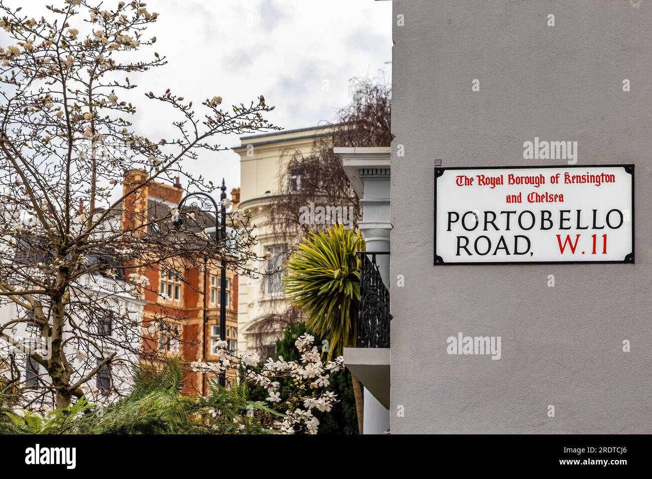 Portobello Road street sign on grey wall, Notting Hill, London, UK ...