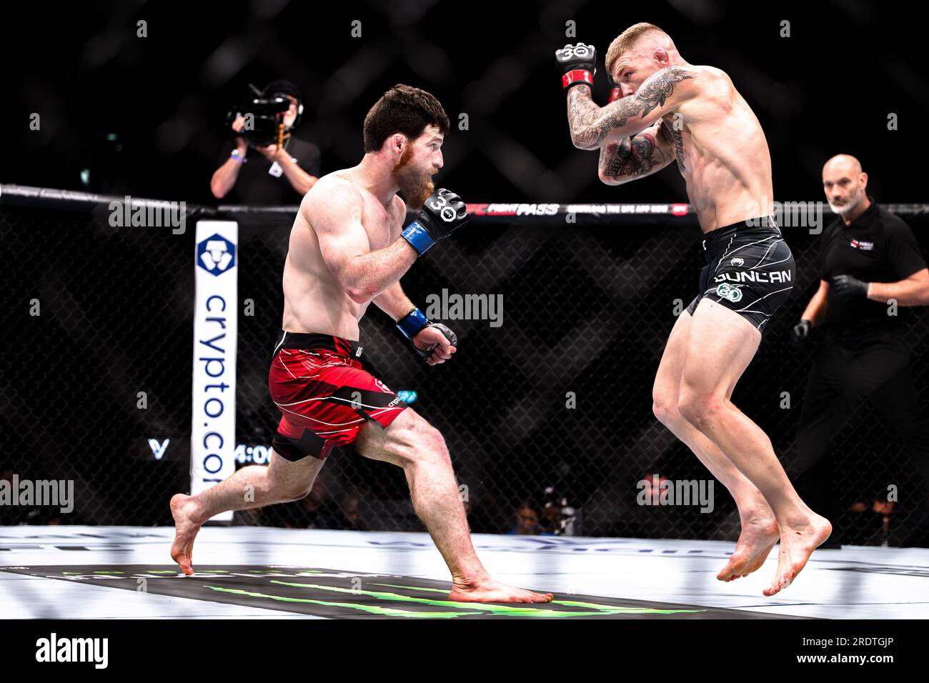 Boxing rin hi-res stock photography and images - Alamy