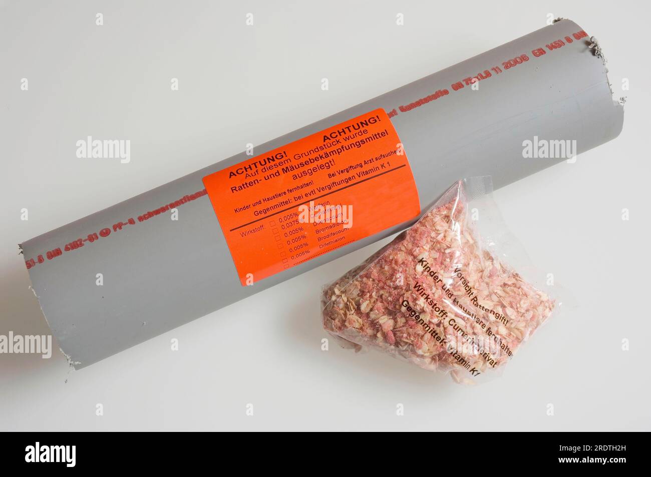 Rat trap rat poison hi-res stock photography and images - Alamy