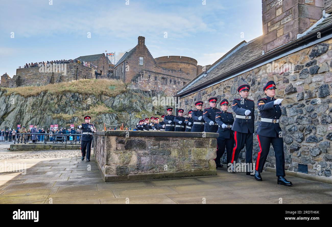 21 Gun salute marks accession of Queen Elizabeth II to the throne for ...