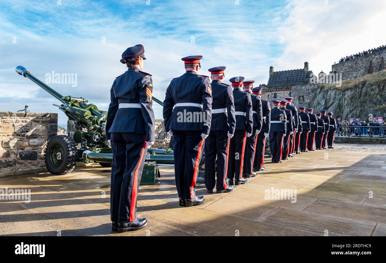21 Gun salute marks accession of Queen Elizabeth II to the throne for ...