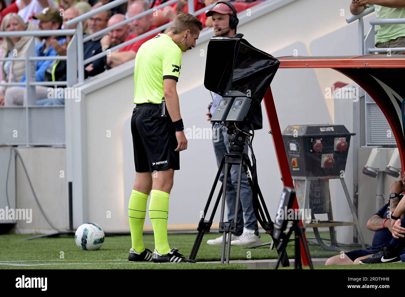 ANTWERP - Referee Lawrence Visser during the Pro League Supercup match ...
