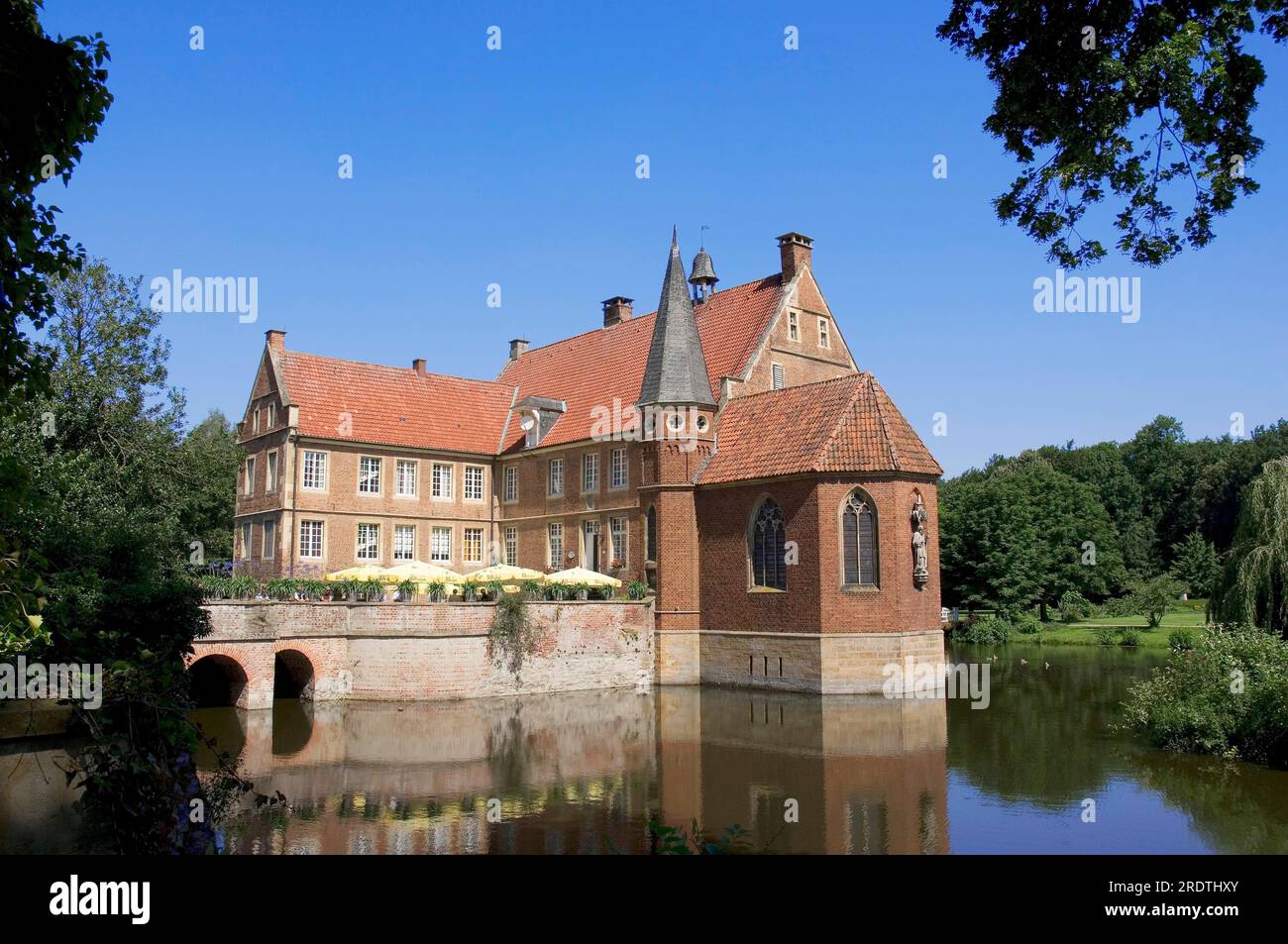 Moated castle Huelshoff, castle, Droste-, birthplace of the poet ...