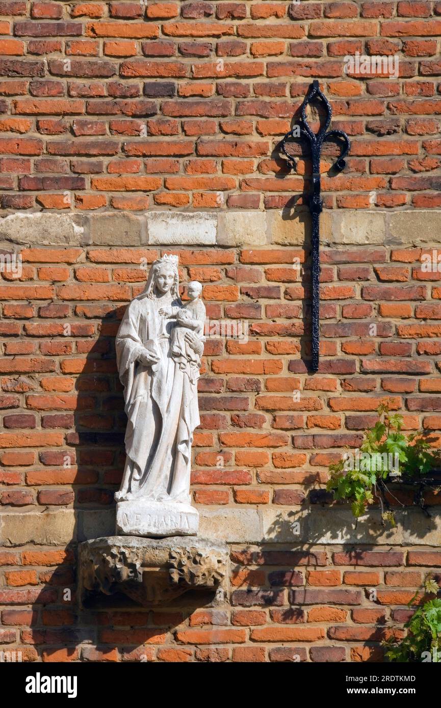 Virgin Mary and Jesus Statue, Grand-Bigard Castle, Belgium Stock Photo ...