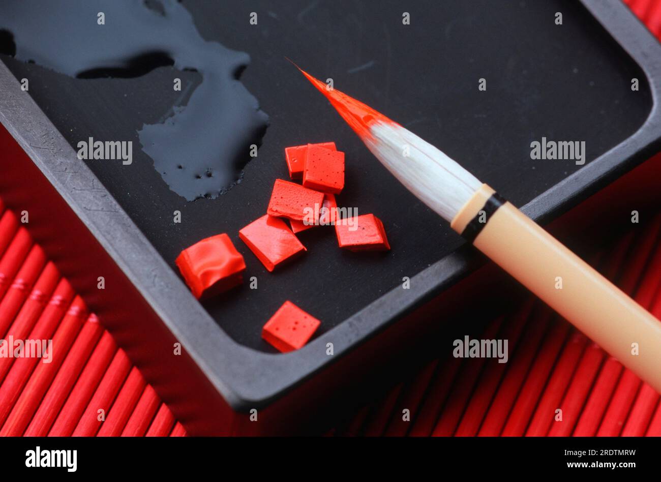 Brush inkstone hi-res stock photography and images - Alamy