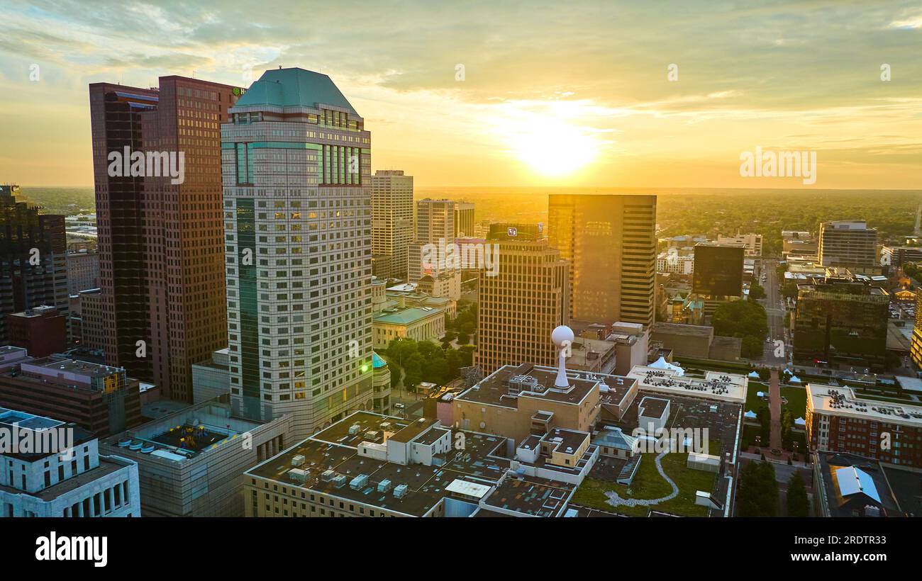 Vern riffe state office tower hi-res stock photography and images - Alamy
