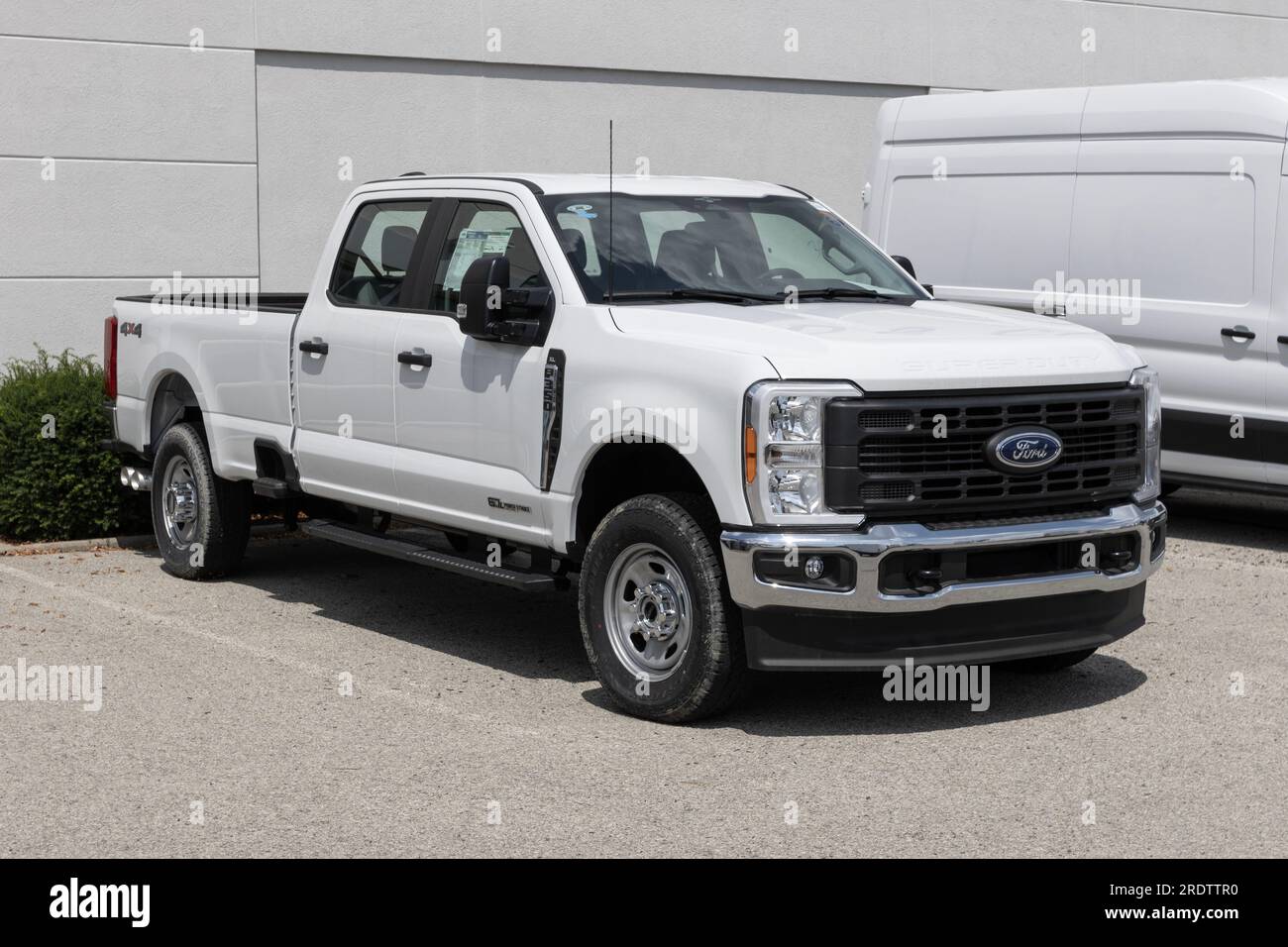 Fishers - July 22, 2023: Ford Super Duty F-350 SuperCab display. Ford ...