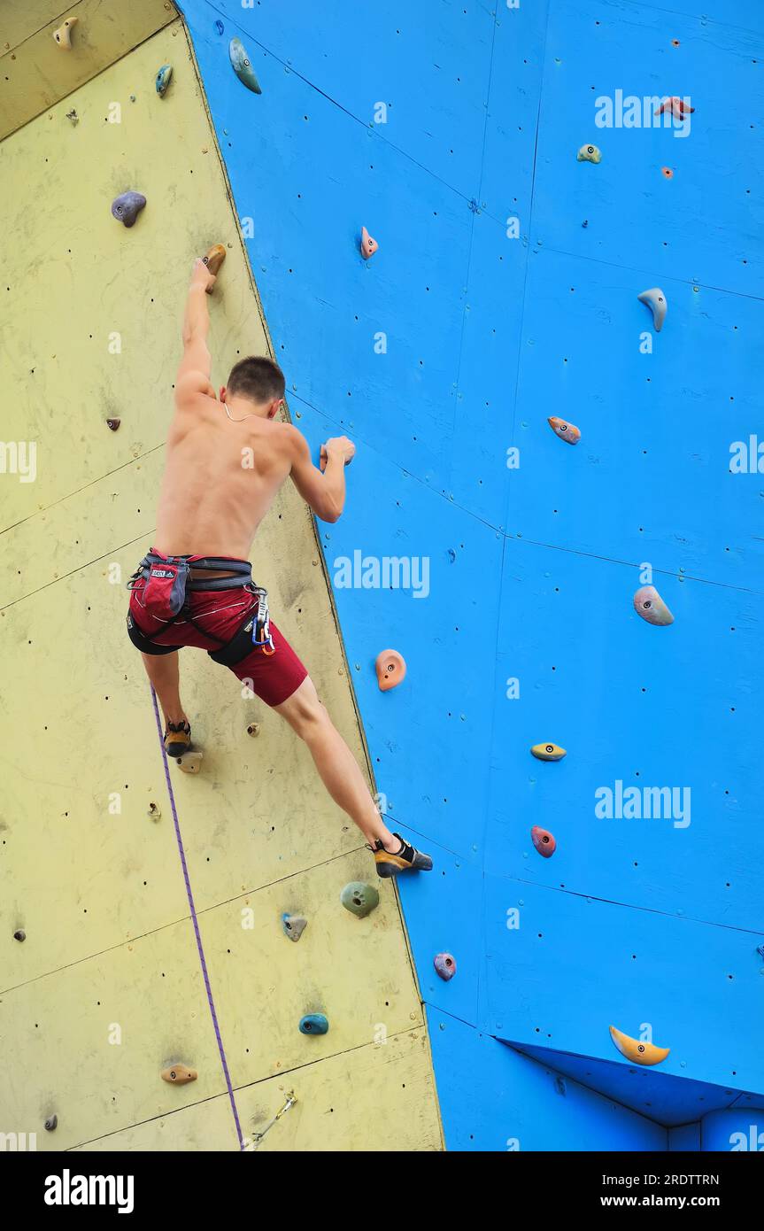 Courageous climb hi-res stock photography and images - Alamy