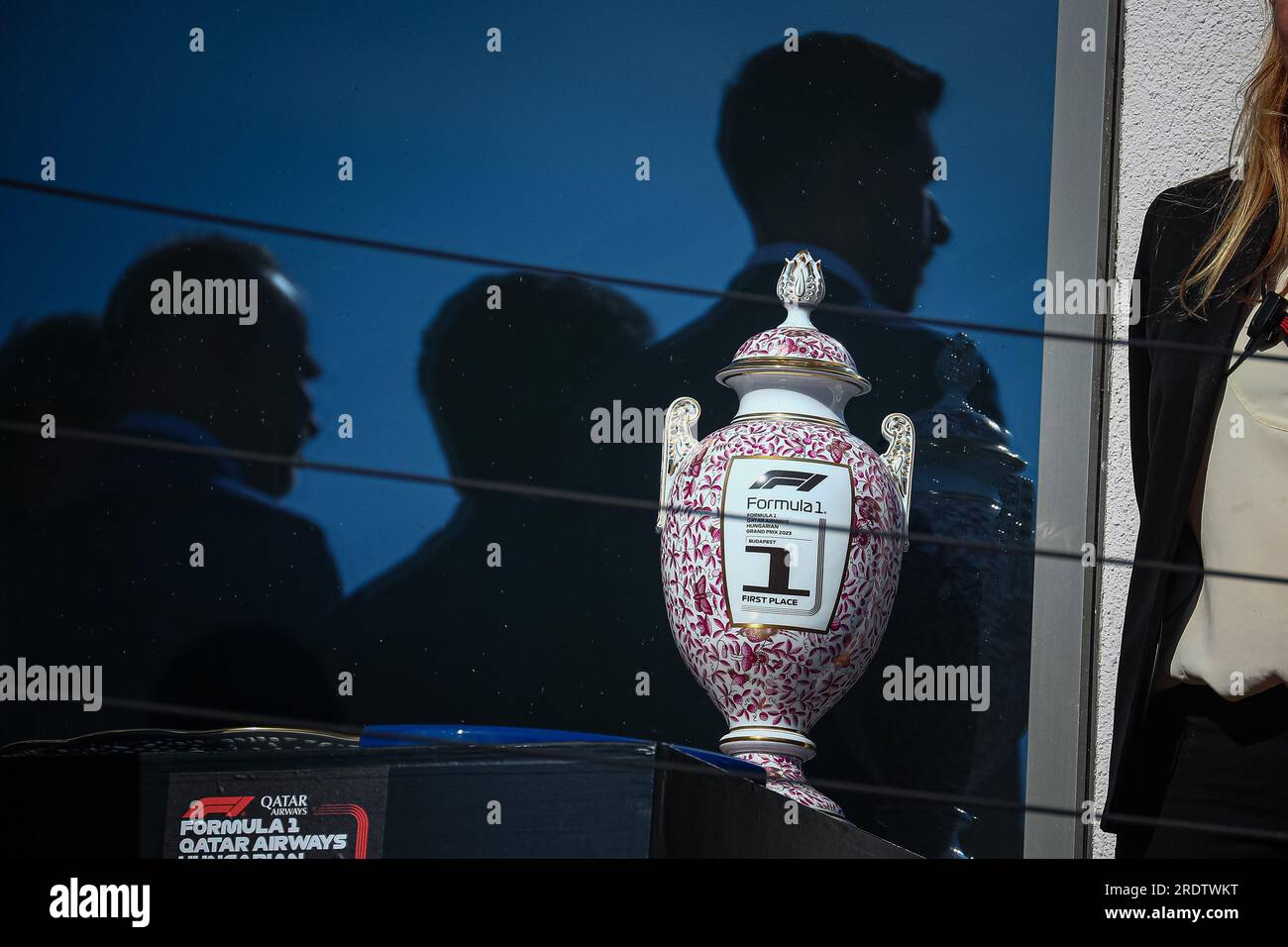 Formula 1 world championship trophy hi-res stock photography and images ...