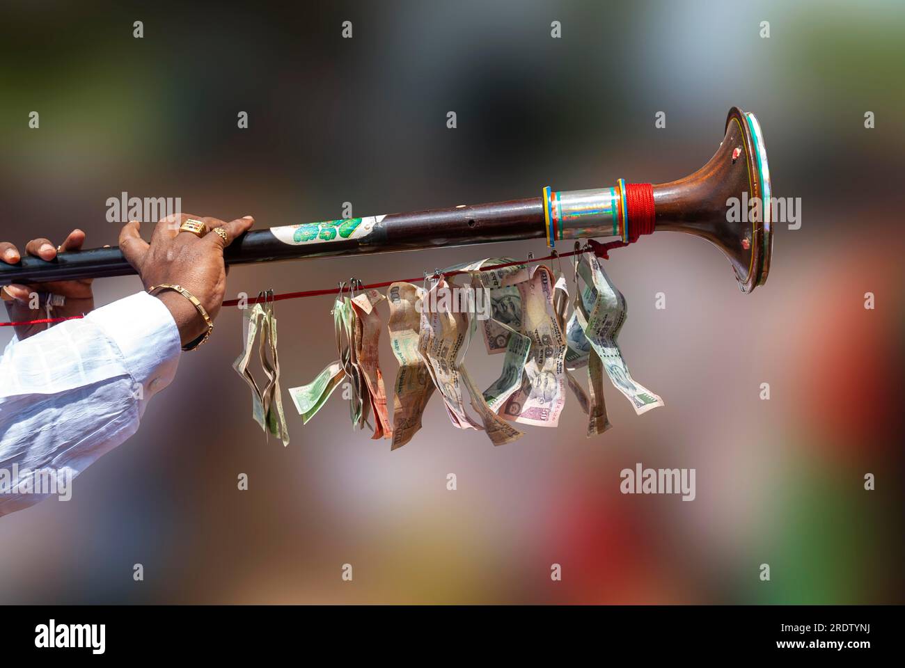 Playing nagasvaram nadaswaram with appreciations in Dasara Dussera ...