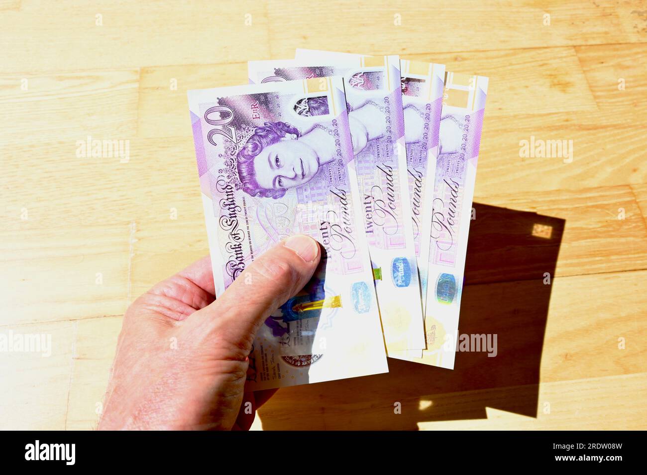 Four pound hi-res stock photography and images - Alamy