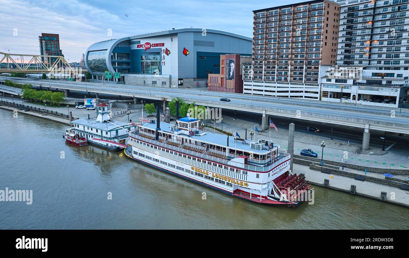 Belle Louisville riverboat on Ohio River waterway next to downtown ...