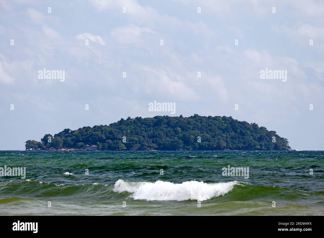 Kaoh Tres (English: Pan Island) viewed from Otres Beach in ...