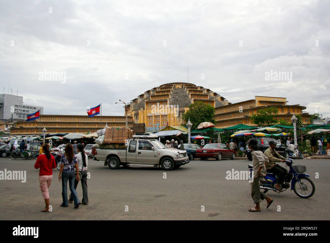 Phnom penh french architecture colonial architecture hi-res stock ...