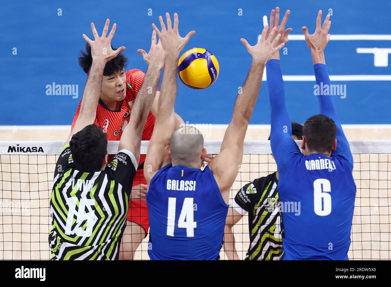 Kento miyaura hi-res stock photography and images - Alamy