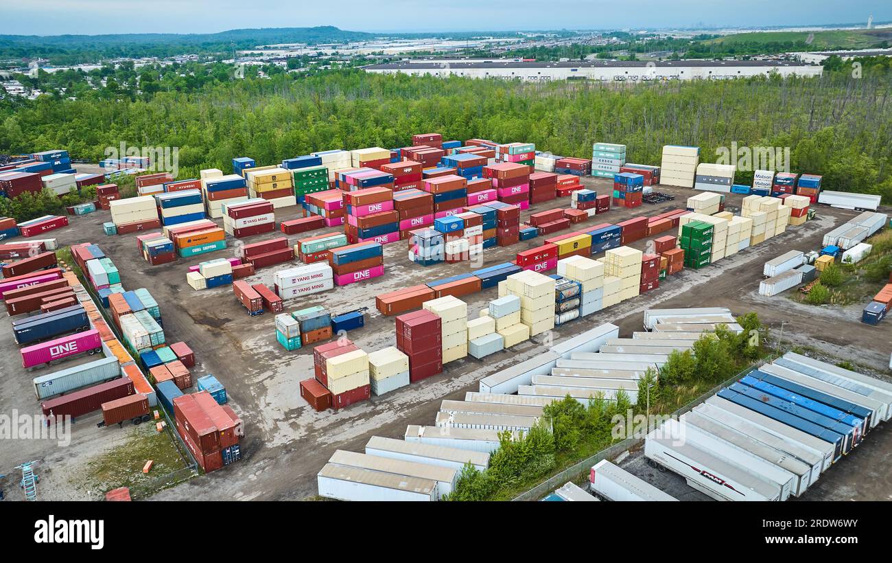 Containerization warehouse hi-res stock photography and images - Alamy