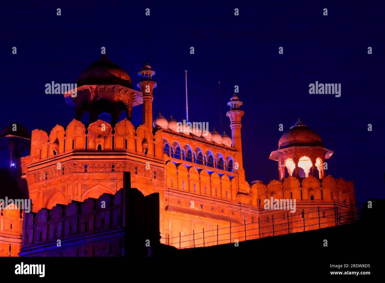 Red fort delhi light hi-res stock photography and images - Alamy