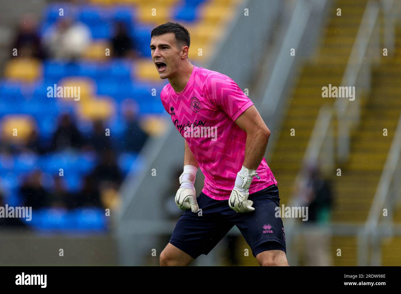 Joe walsh of queens park rangers hi-res stock photography and images ...