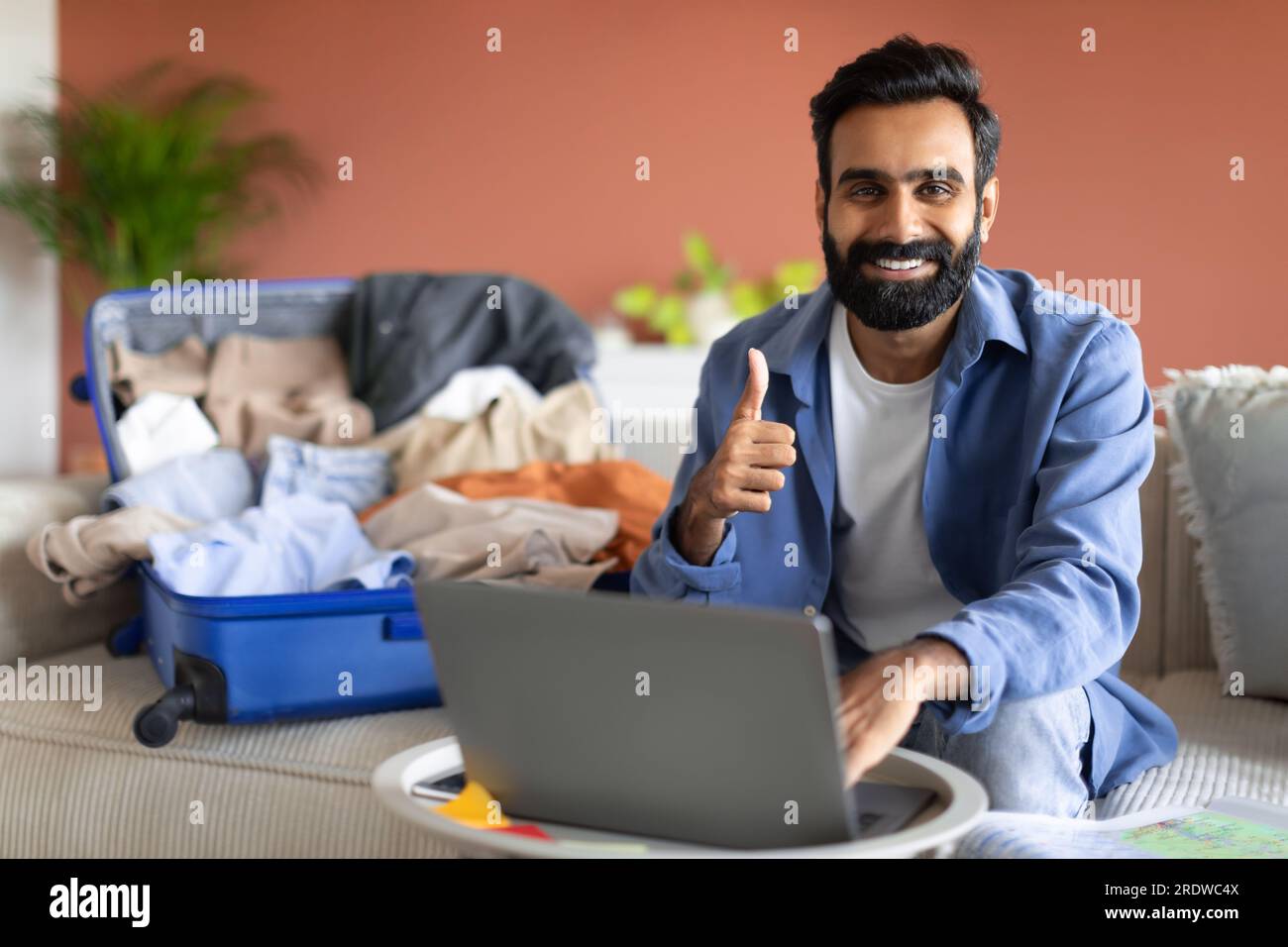 Middle eastern male traveler hi-res stock photography and images - Alamy