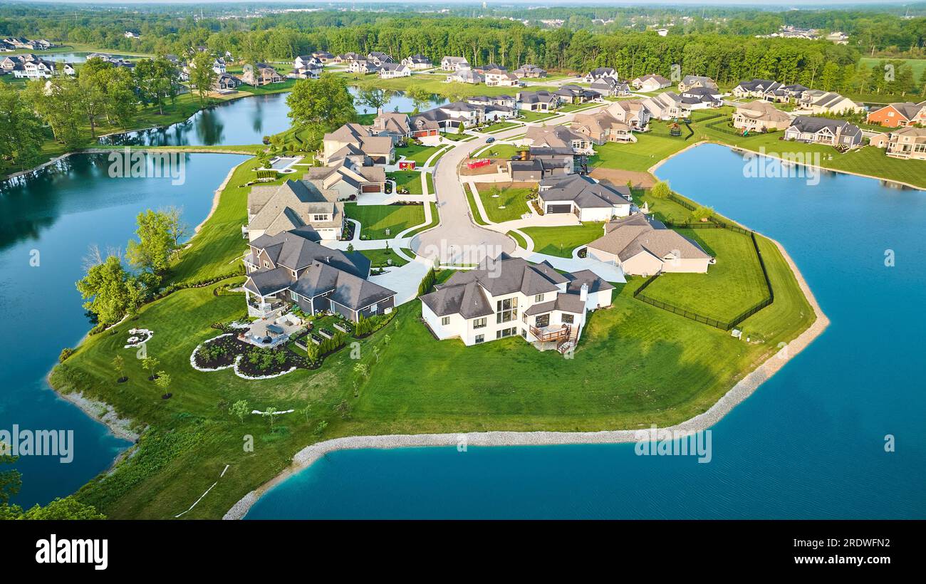 Extreme landscaping rich expensive million-dollar mini mansion home ...