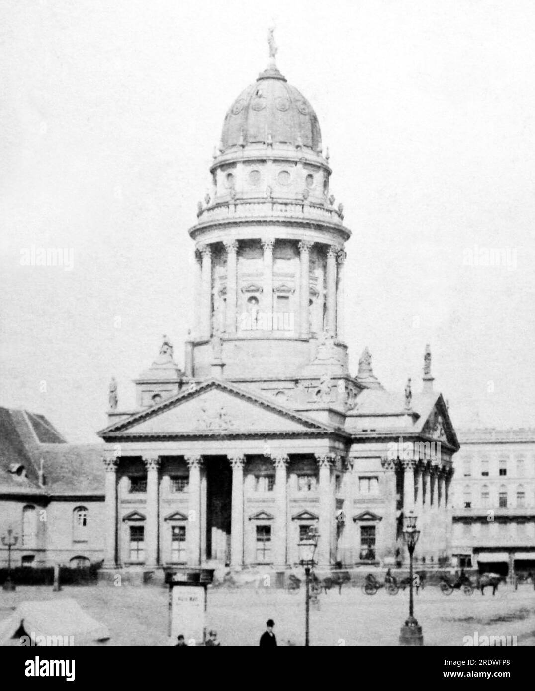 Gensdarmen hi-res stock photography and images - Alamy