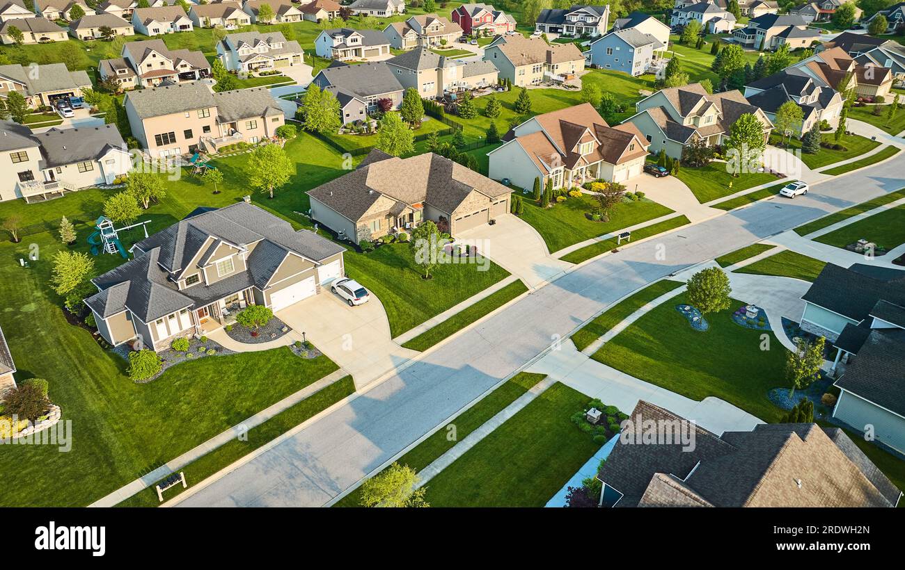 Nice and quiet neighborhood hi-res stock photography and images - Alamy