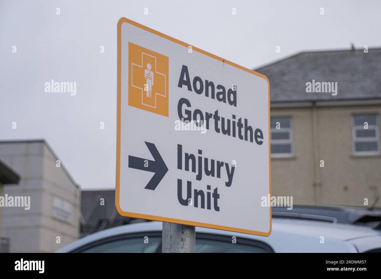 Injury Unit Sign. Copyspace Stock Photo - Alamy