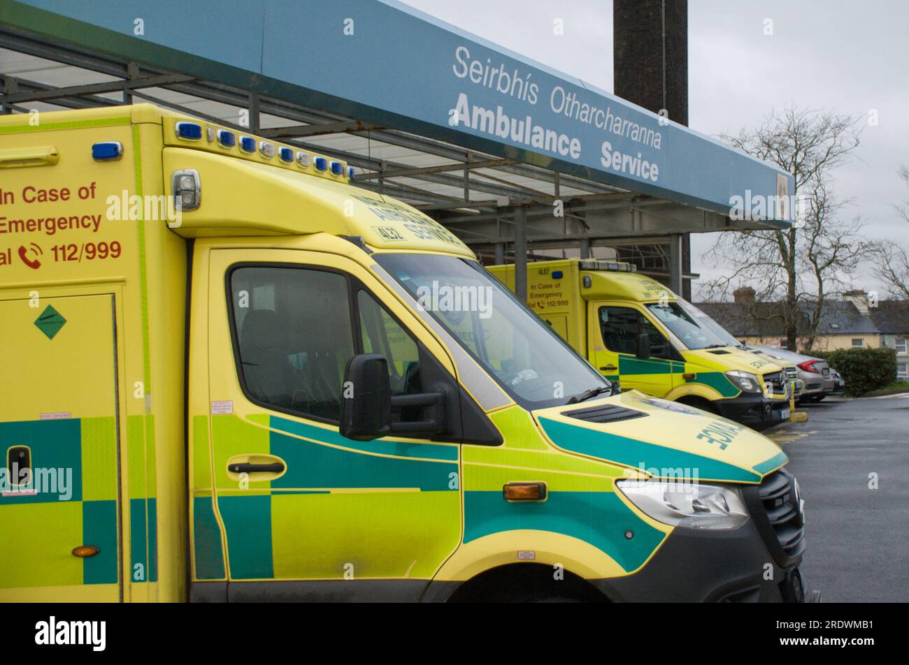 Irish ambulance hi-res stock photography and images - Alamy