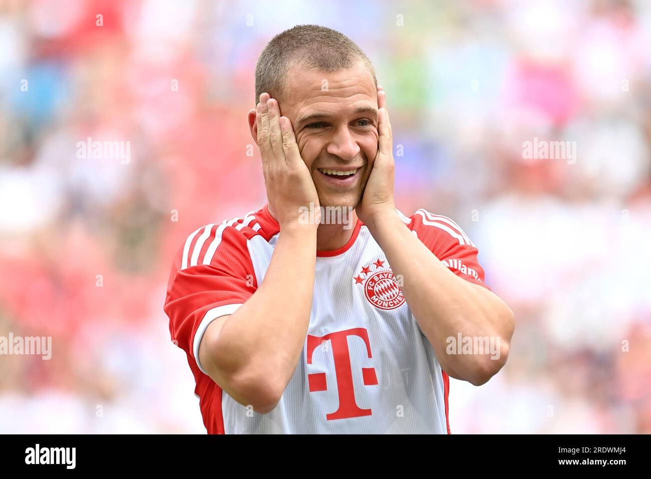 Joshua KIMMICH (FC Bayern Munich), gesture, incredulous, skeptical ...