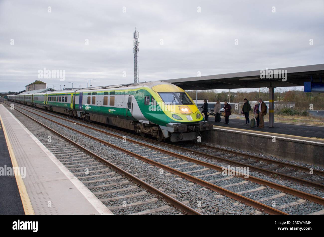 Train at limerick junction hi-res stock photography and images - Alamy