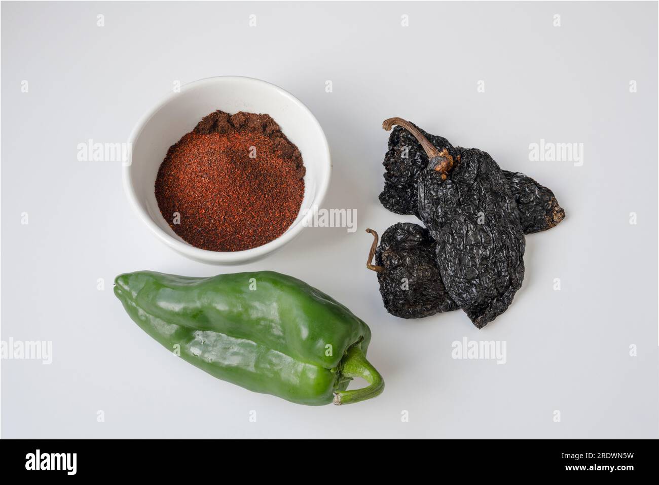 Pasilla molido hi-res stock photography and images - Alamy