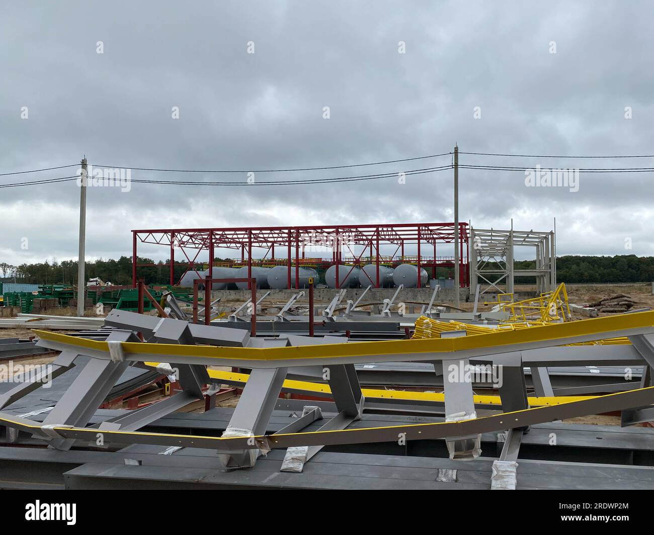 Steel construction of an industrial building under construction Stock ...