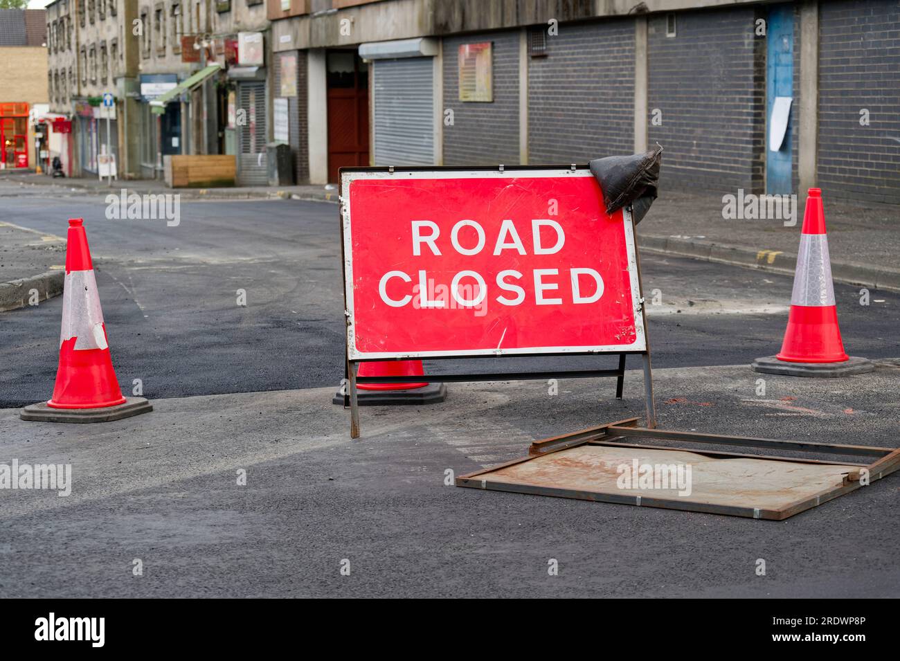 Road ahead closed sign and traffic cones Stock Photo - Alamy