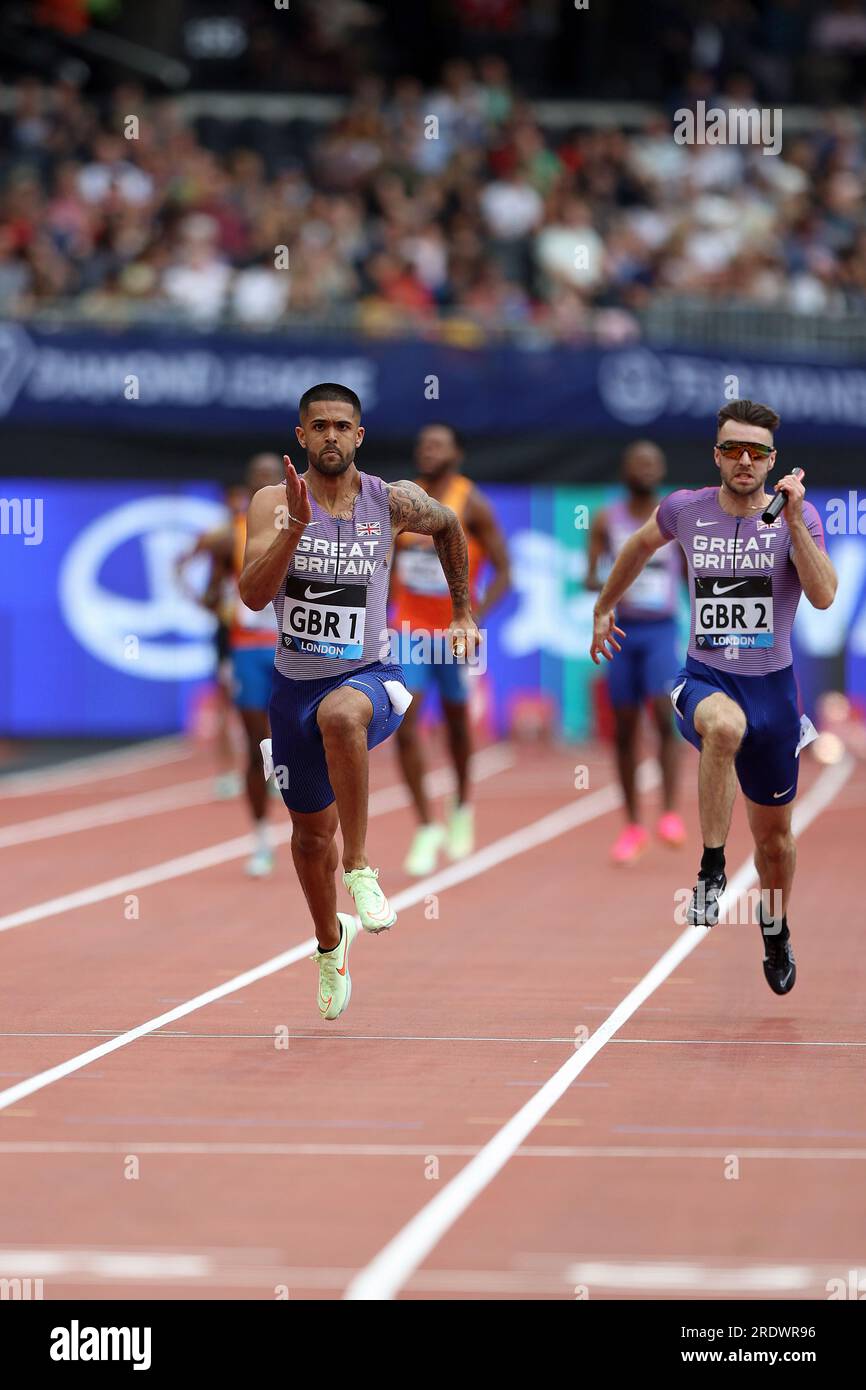 Tommy RAMDHAN leading in GBR 1 4*100m relay Team in the Wanda Diamond ...